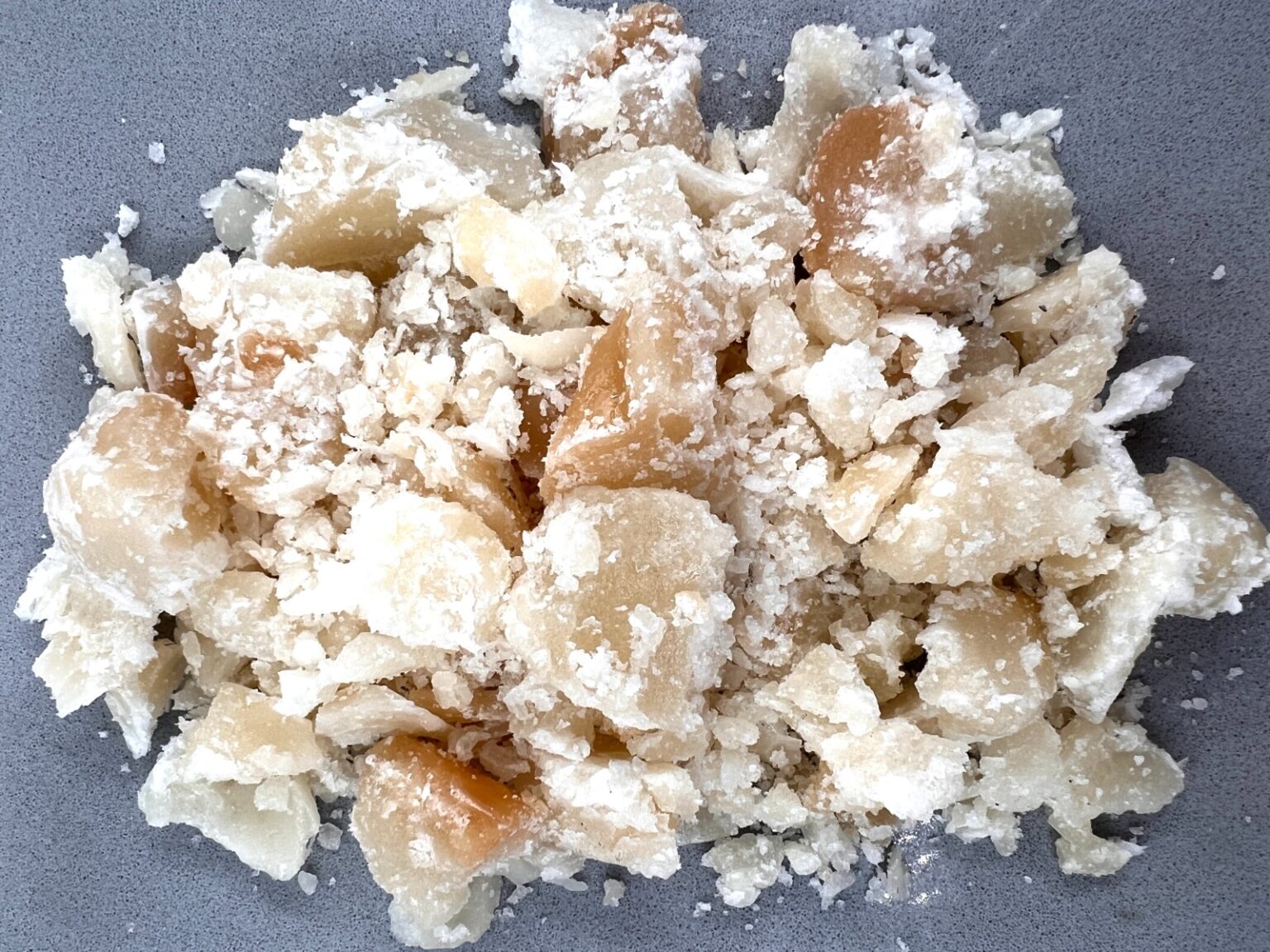 Slack Wax Supplier in Dubai, UAE | ParaffinCo